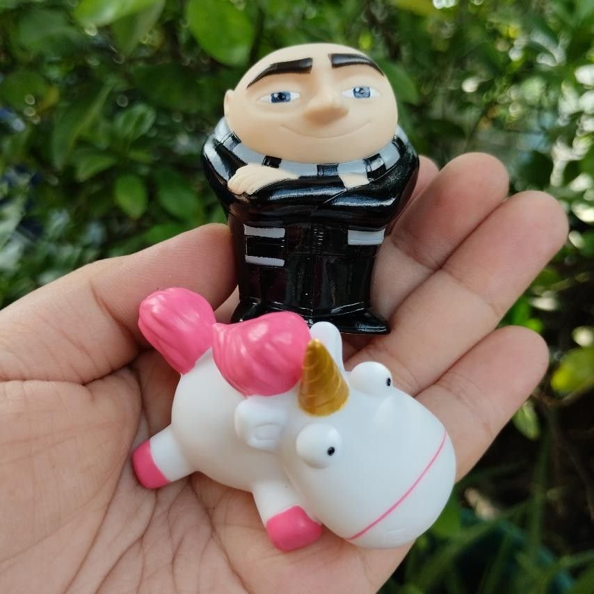 Minions Friends Felonious Gru & Unicorn, Hobbies & Toys, Toys & Games ...