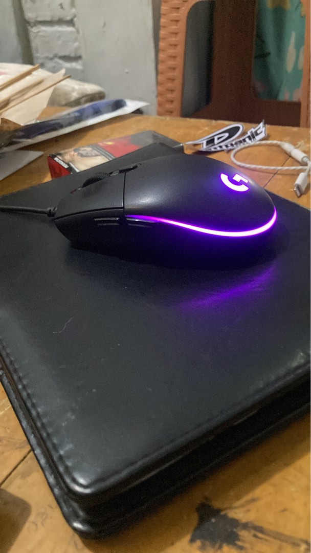 Mouse logitech g102 on Carousell