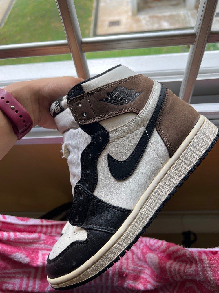 Nike Air Jordan 1 Mocha, Men's Fashion, Footwear, Sneakers on Carousell
