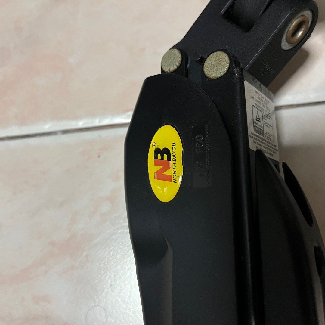 North Bayou F80 Monitor TV Arm, Computers & Tech, Parts & Accessories ...