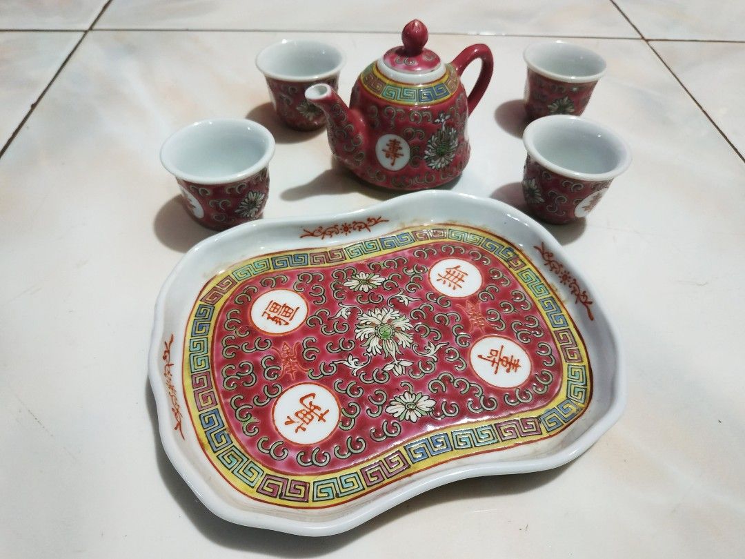 nyonya ware set on Carousell
