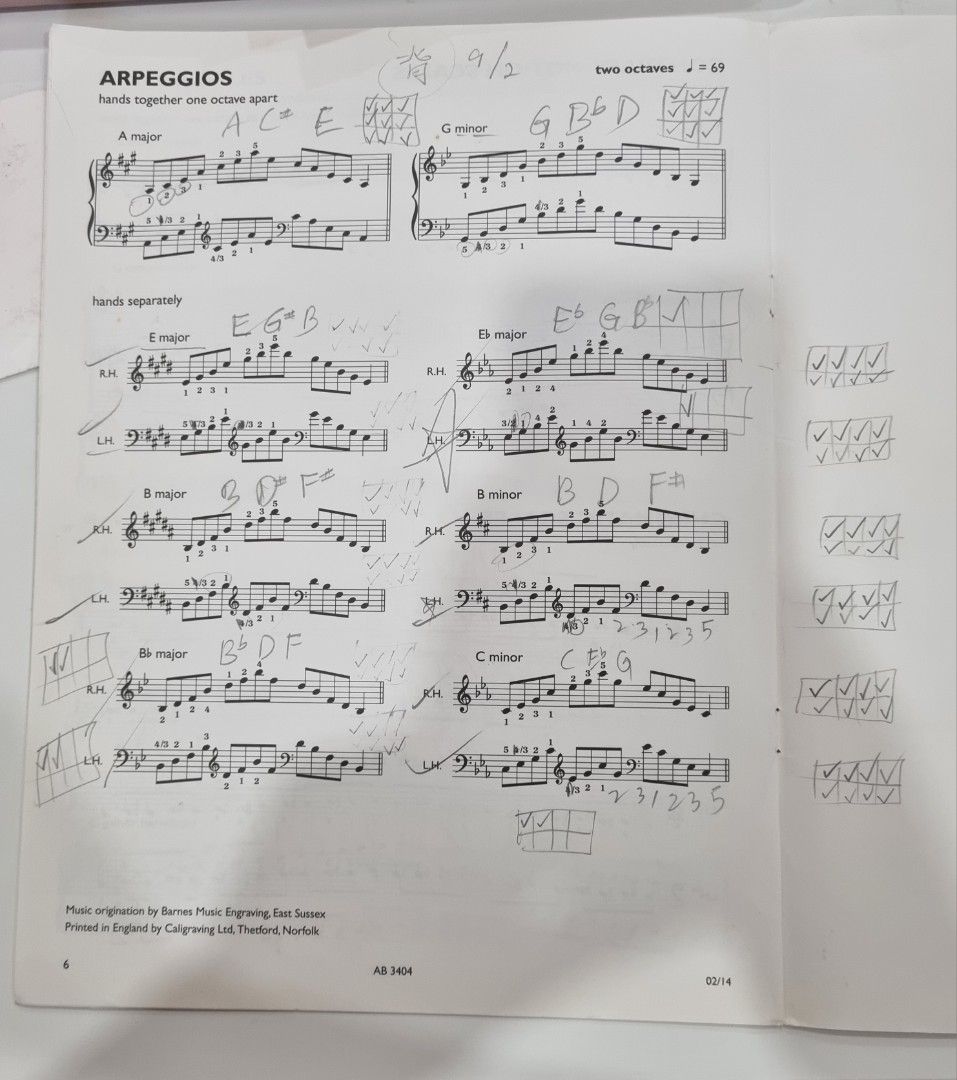Piano scales & arpeggios grade 3, Hobbies & Toys, Music & Media, Music ...