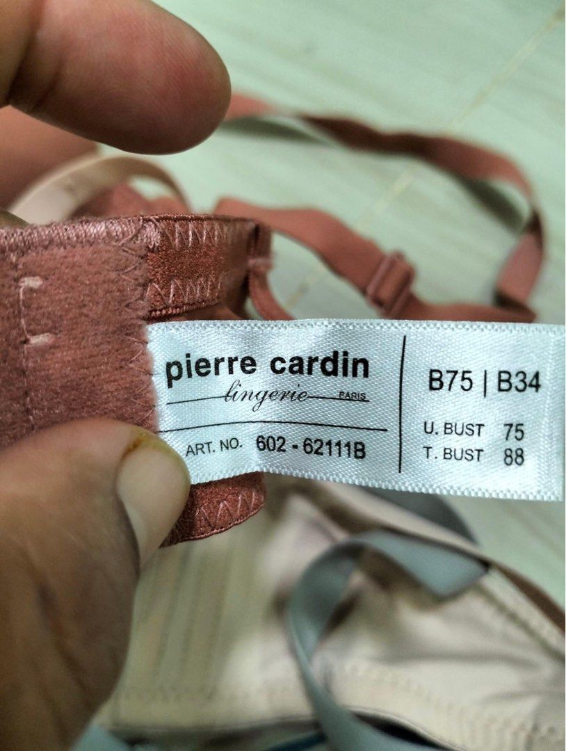 PIERRE CARDIN TAKE ALL 4 PC PIERRE CARDIN BRA 34/75B, Fesyen Wanita, Pakaian Wanita, Lainnya di ...