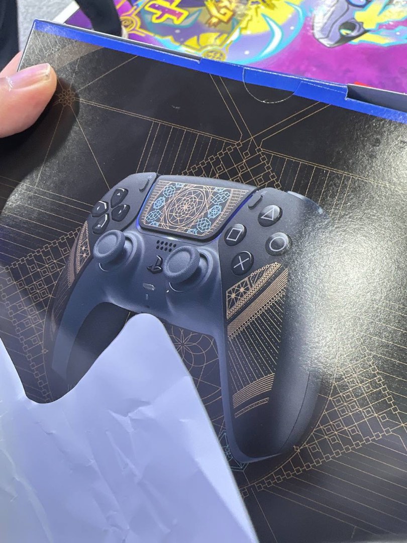 PS5 limited edition Final Fantasy controller, Video Gaming, Gaming ...