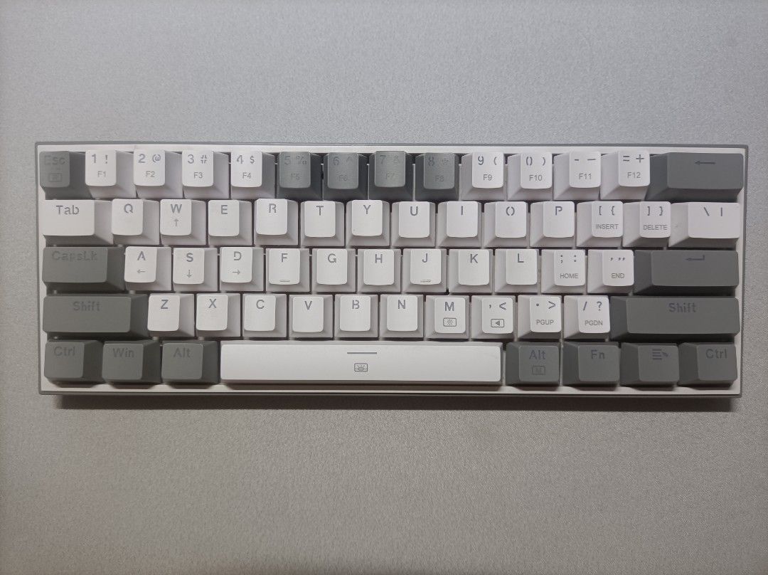 Redragon K617 Fizz gaming mechanical keyboard w/ lubed akko radiant red ...