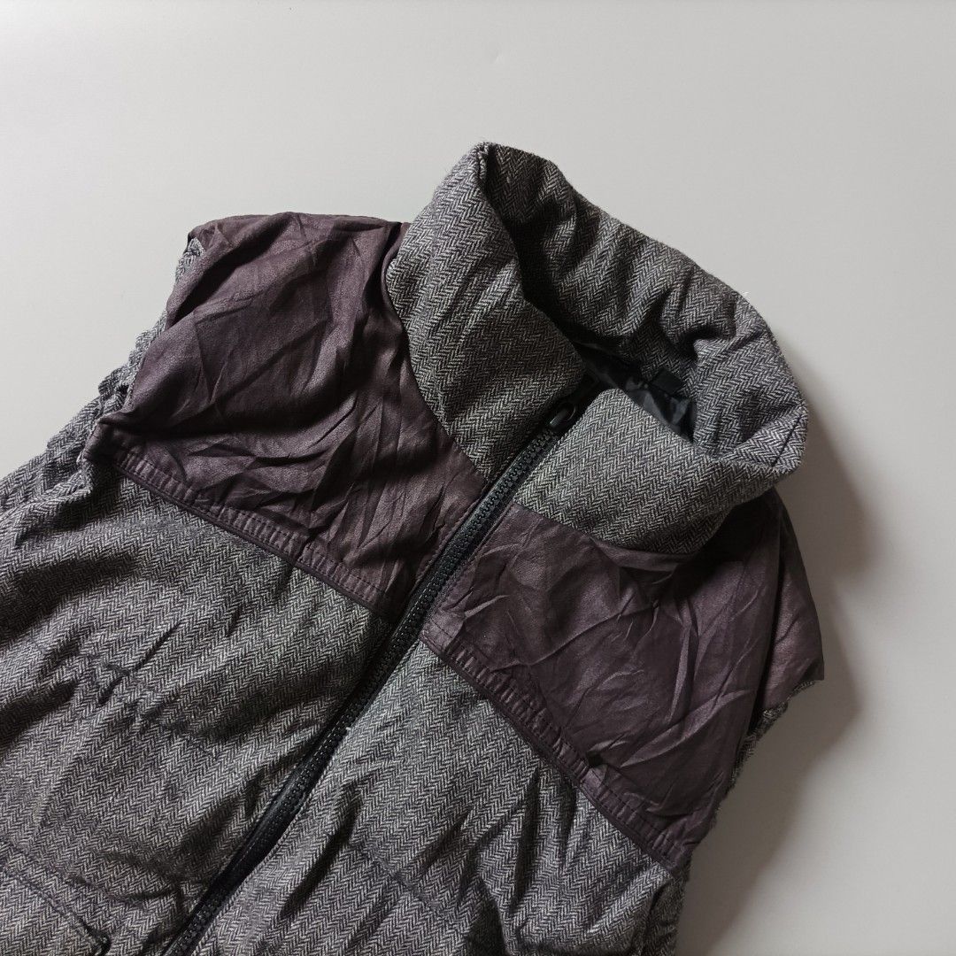 Rompi uniqlo abu coklat tebal, Fesyen Pria, Pakaian , Baju Luaran di ...