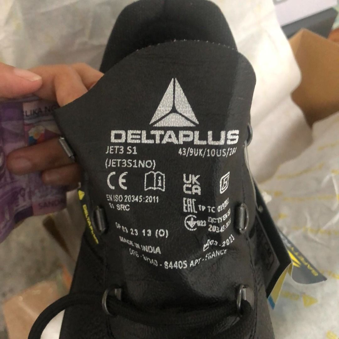 Safety Shoes on Carousell