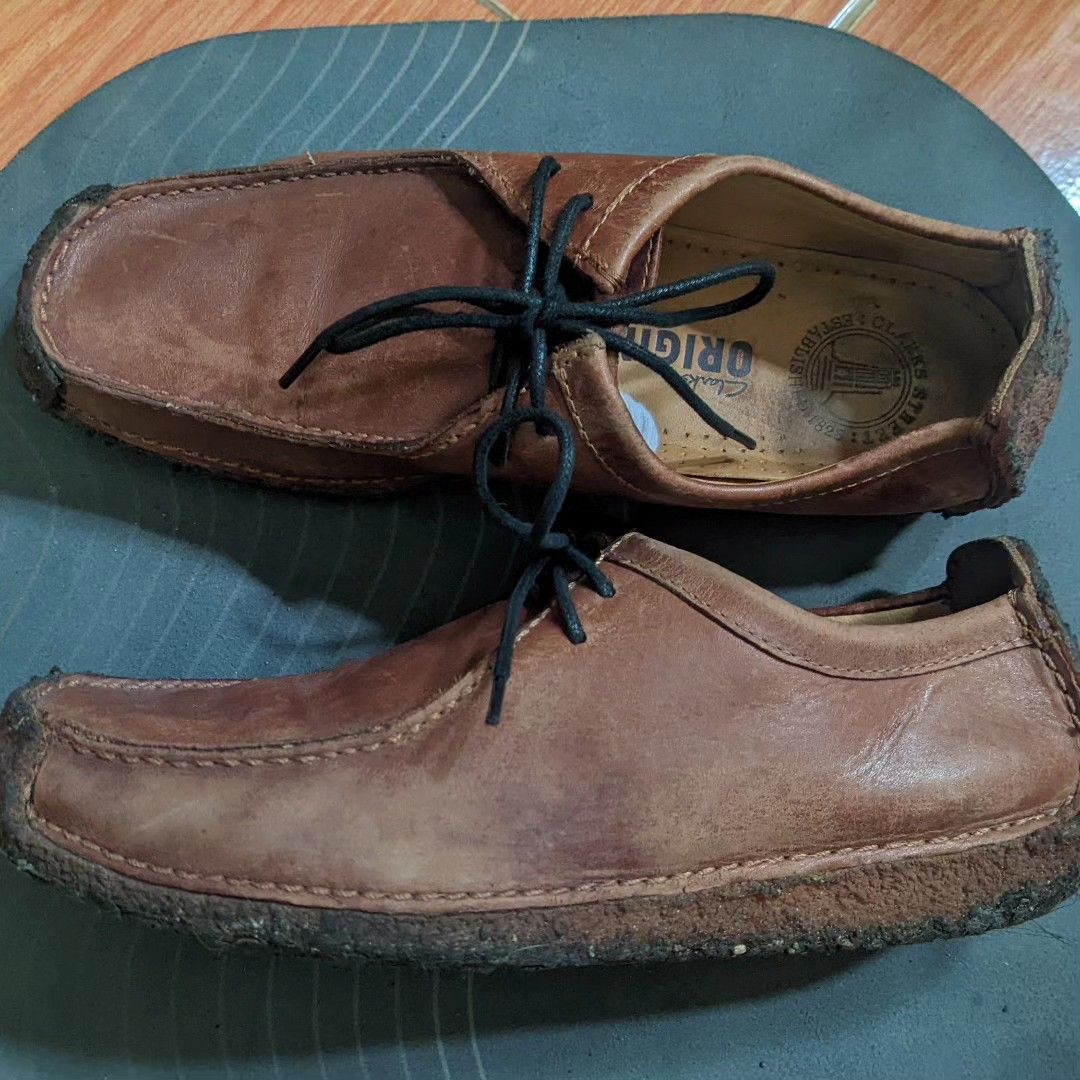 Sepatu clarks, Fesyen Pria, Sepatu , Sneakers di Carousell