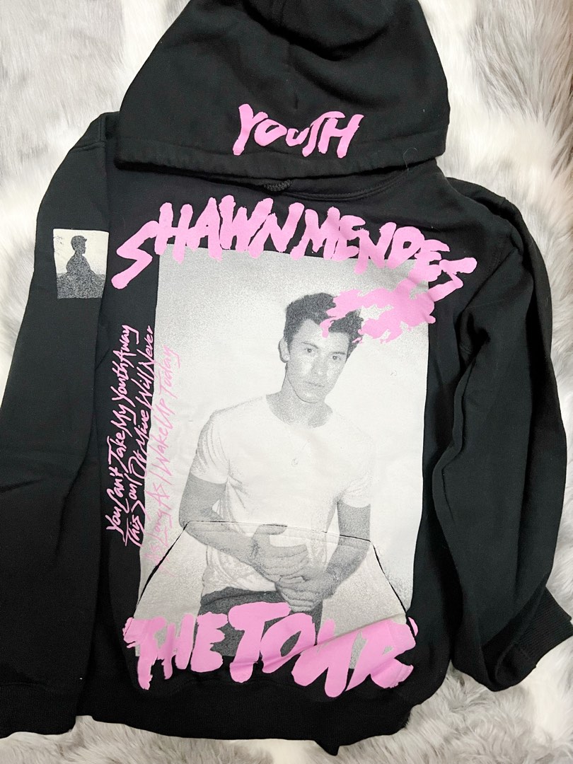 Shawn Mendes Self Titled Tour Hoodie, Women's Fashion, Coats, Jackets and Outerwear on Carousell