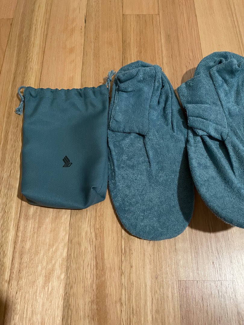 SIA in flight kit, Everything Else on Carousell