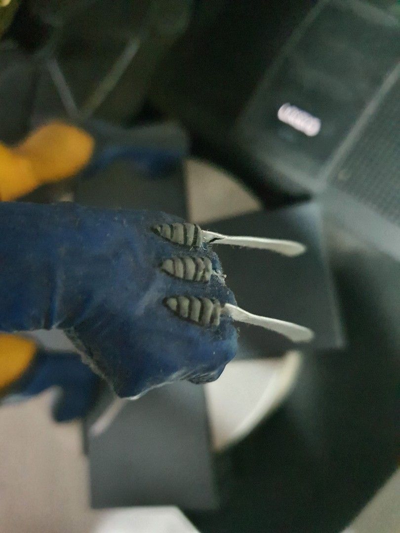 Sideshow Wolverine Comiquette Statue, Hobbies & Toys, Toys & Games on ...