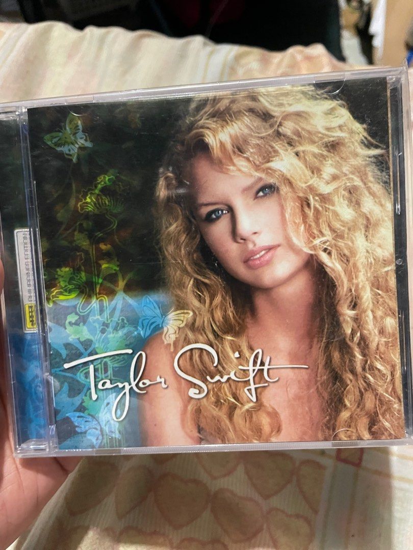 Taylor Swift - Taylor Swift Debut Album, Hobbies & Toys, Music & Media ...