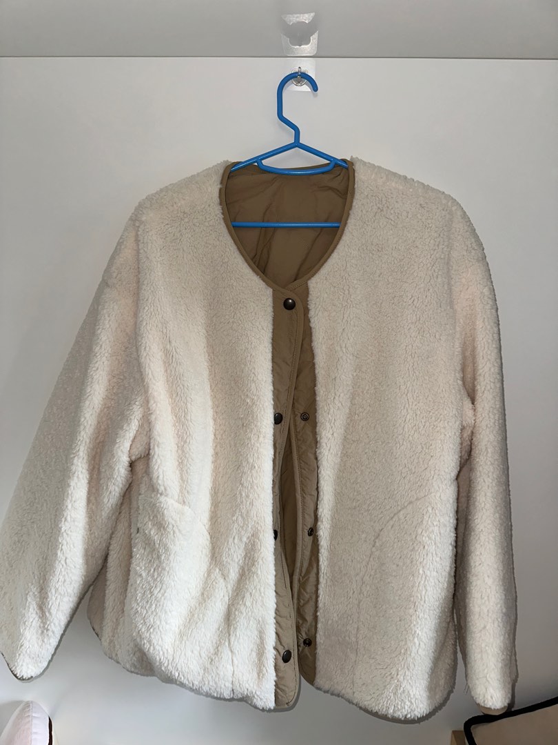 Two ways apricot jacket, 女裝, 外套及戶外衣服 - Carousell