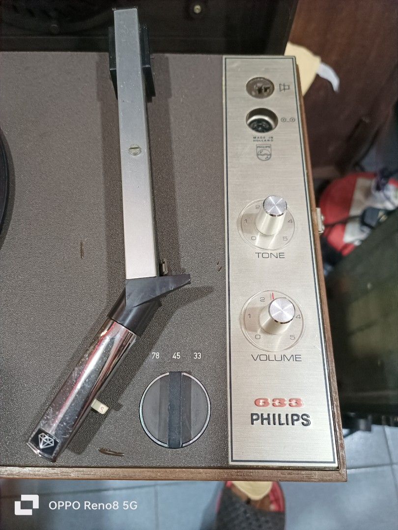 Vintage PHILIPS portable turntable 633, Audio, Soundbars, Speakers ...