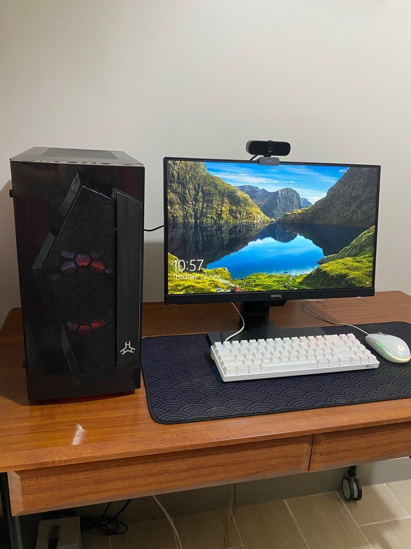 RUSH SALE Desktop computer for gaming with FREE AVR, Computers & Tech ...