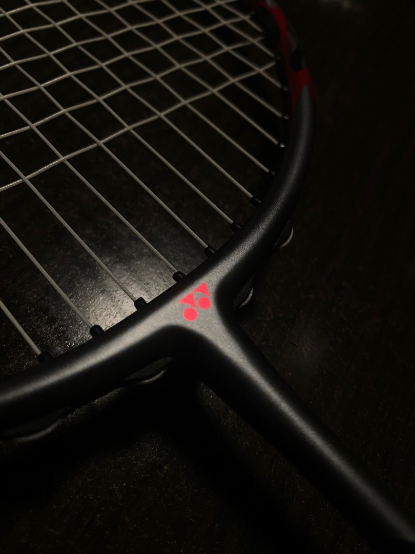 Yonex Arc 11 pro, 運動產品, 運動與體育, 運動與體育 - 球拍和球類運動 - Carousell