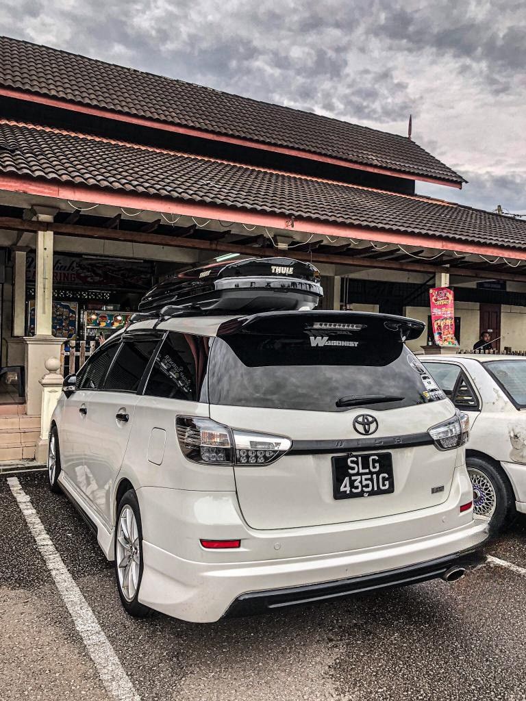 ZGE20 Toyota Wish Spoiler, Car Accessories, Accessories on Carousell