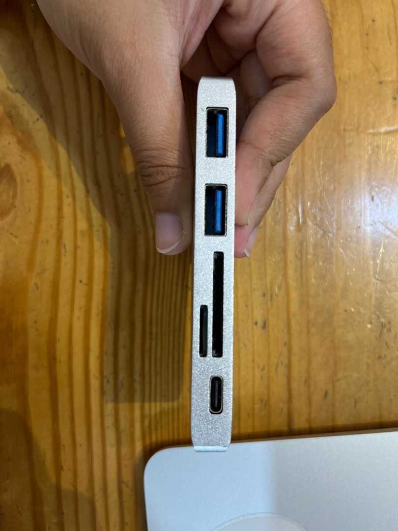 Adapter Macbook Type-C, Elektronik, Komputer, Lainnya di Carousell