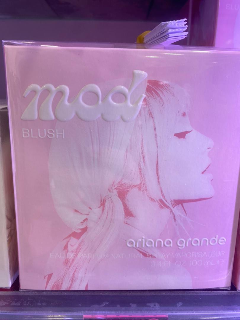 Ariana Grande MOD vanilla, Beauty & Personal Care, Fragrance ...