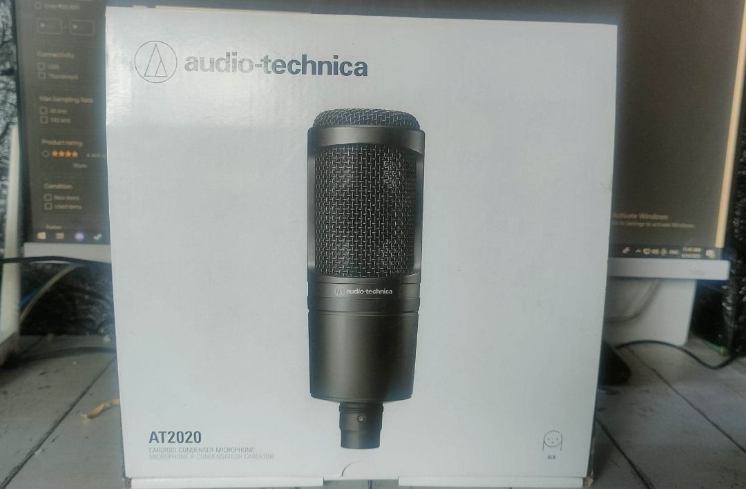AT2020 condenser microphone Focusrite Solo 3rd gen w/ free XLR cable ...