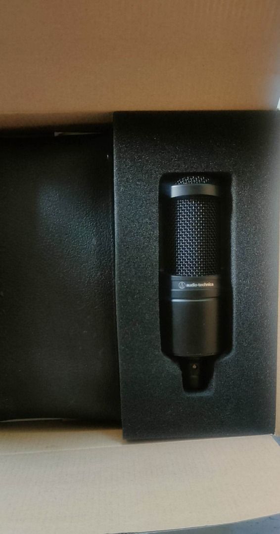 AT2020 condenser microphone Focusrite Solo 3rd gen w/ free XLR cable ...