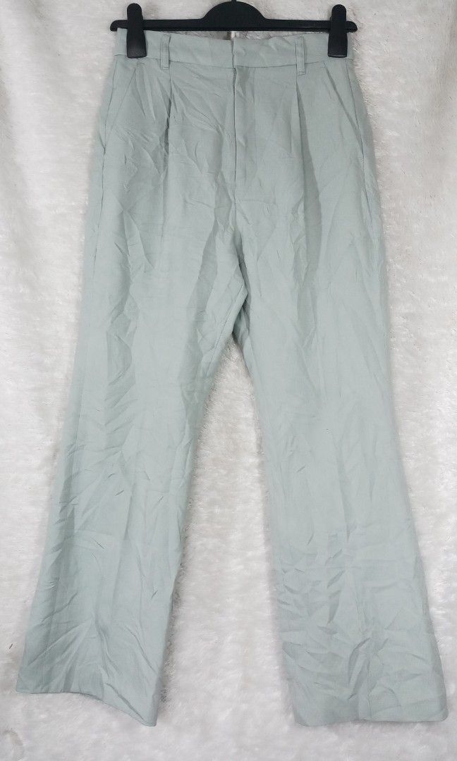 Authentic Lowrys Farm lanatech flared pants in sage green L, Fesyen ...