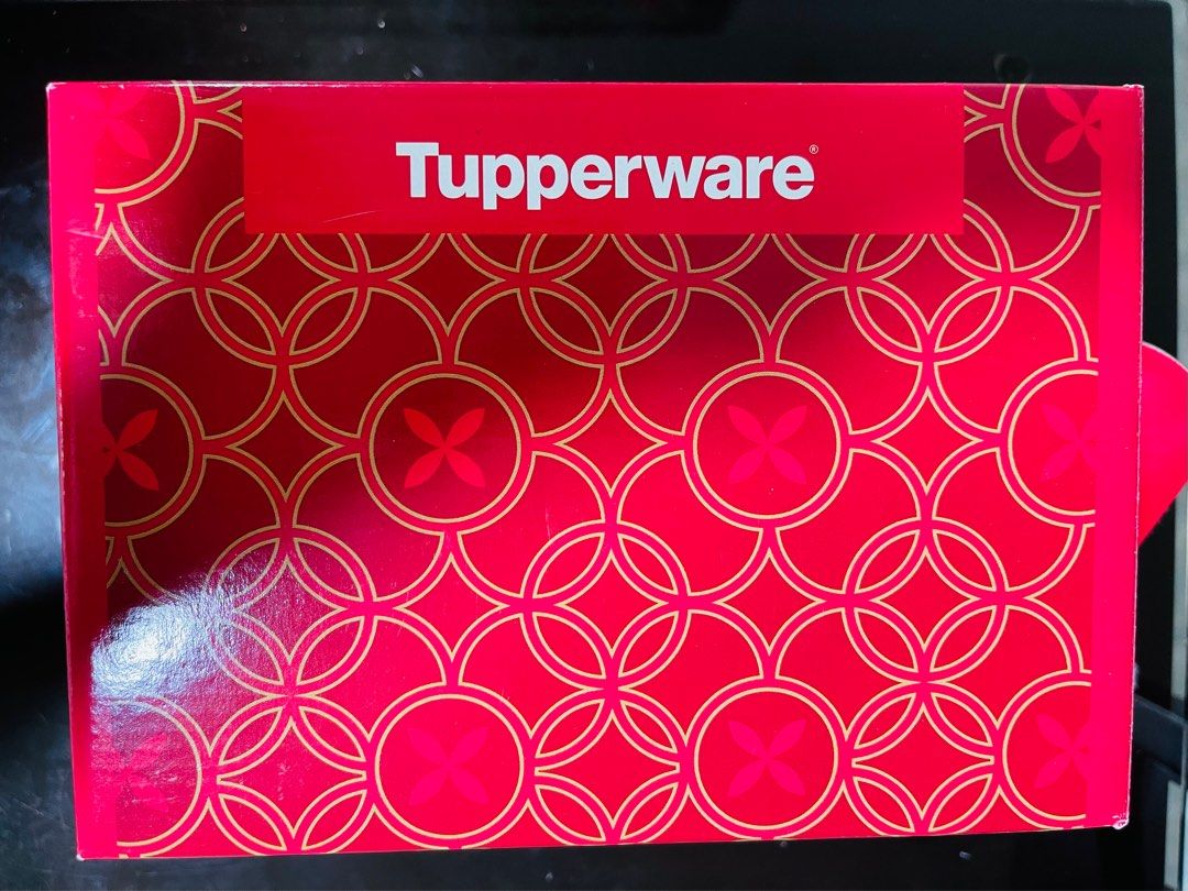 BNIB Tupperware boxes 750ML, Furniture & Home Living, Kitchenware & Tableware, Food Organisation ...