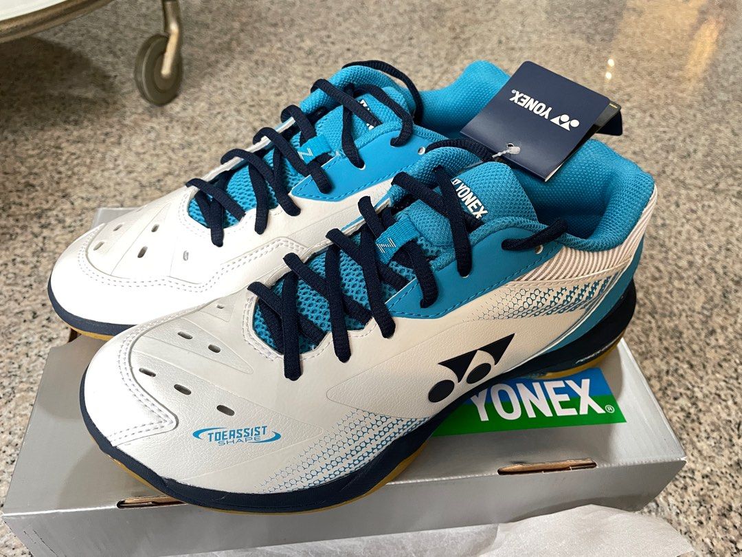 Authentic Yonex badminton shoes 65z 26cm EU40.5 US8, Men's Fashion ...