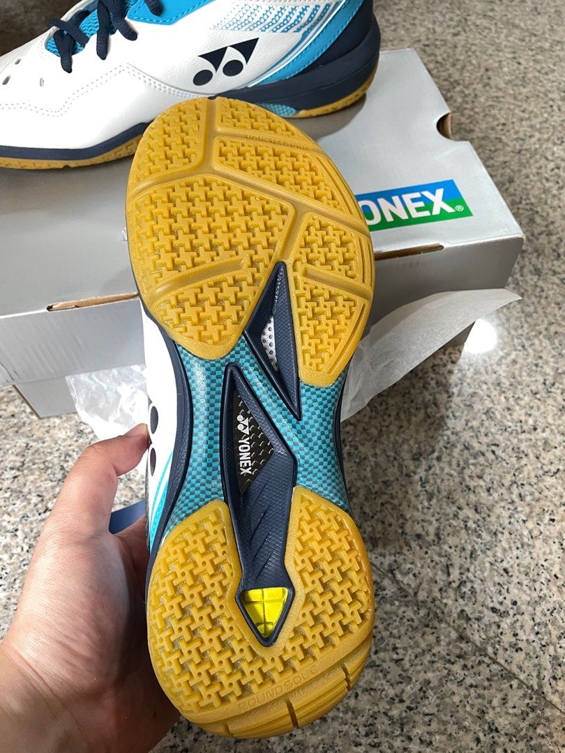 Authentic Yonex badminton shoes 65z 26cm EU40.5 US8, Men's Fashion ...