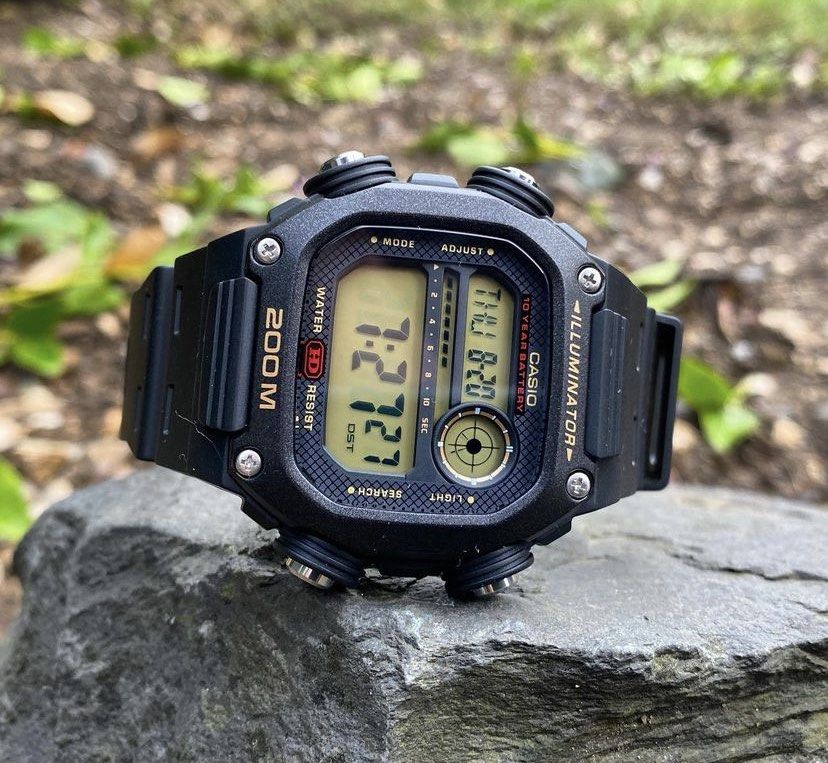 Casio Illuminator DW-291H-9A Digital Quartz Watch DW291H-9A Black Gold ...