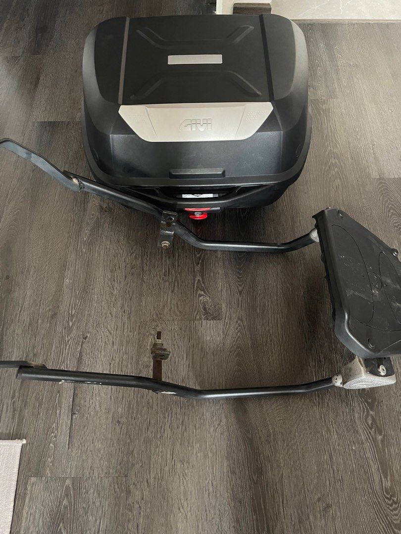 Cb400 Spec 2 kappa rack and givi box, Motorcycles, Motorcycle ...