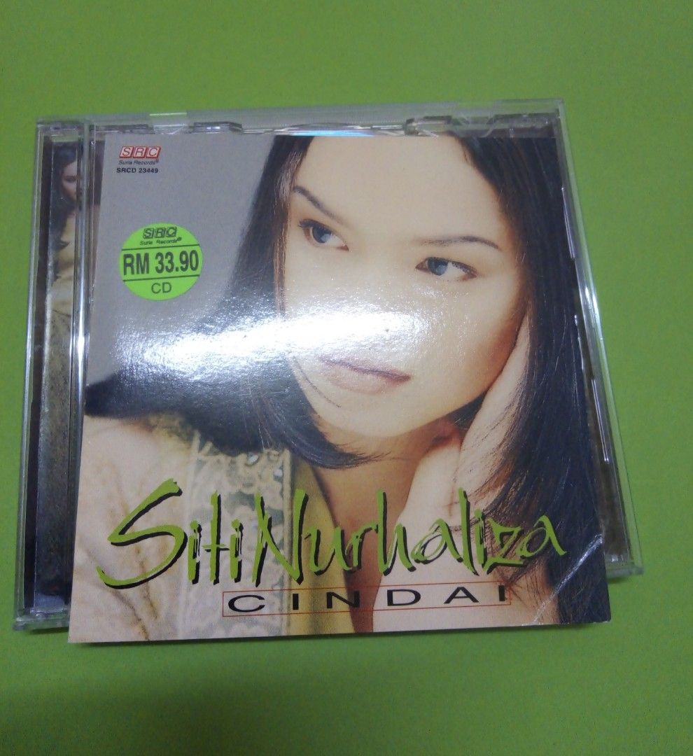 CD SITI NURHALIZA : CINDAI ALBUM (1997) MALAY TRADITIONAL FOLK, Hobbies & Toys, Music & Media ...