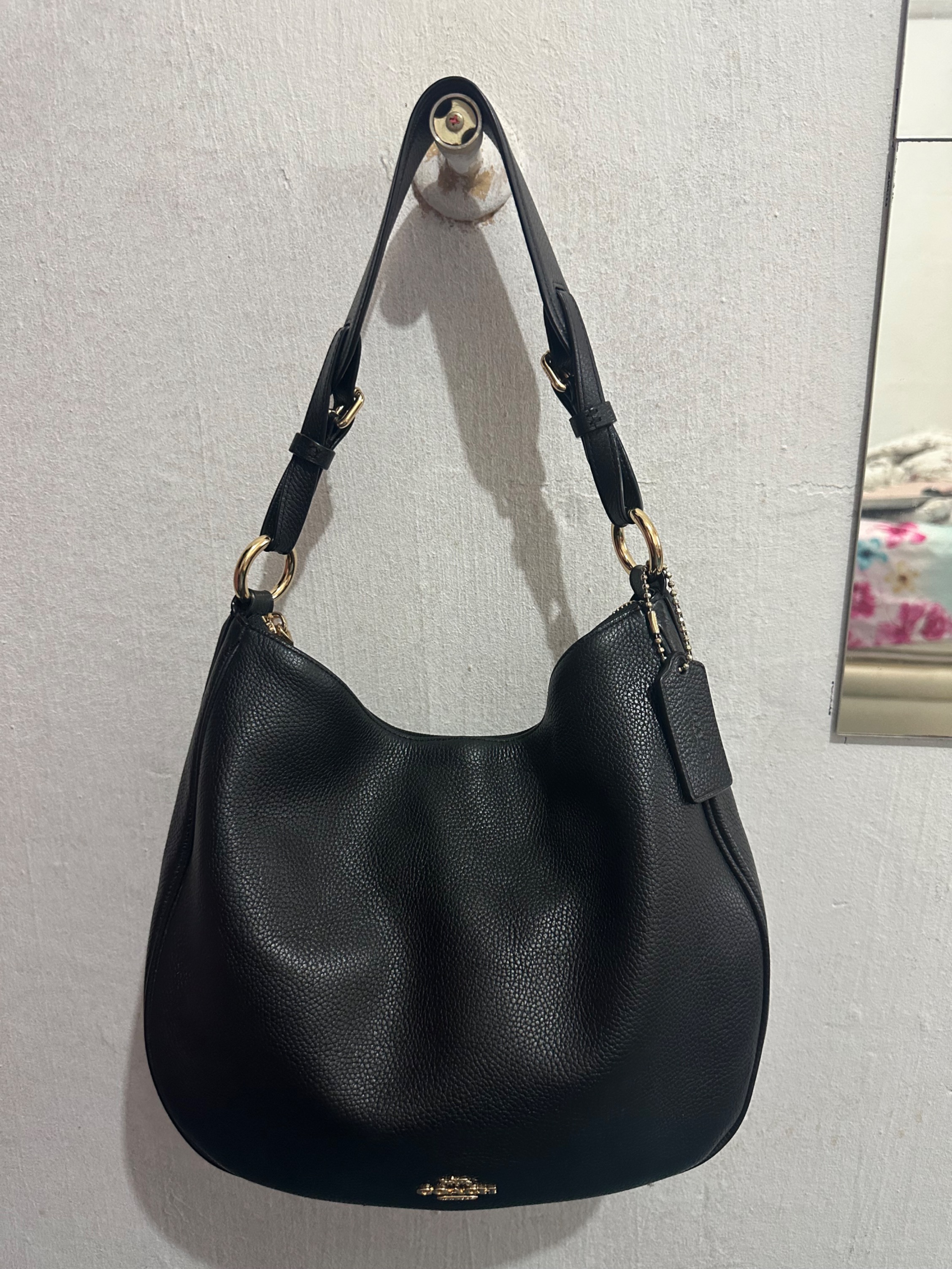 Coach Sutton Hobo, Luxury, Bags & Wallets on Carousell