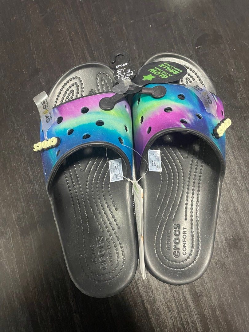 Crocs Slipper, Women's Fashion, Footwear, Flipflops and Slides on Carousell