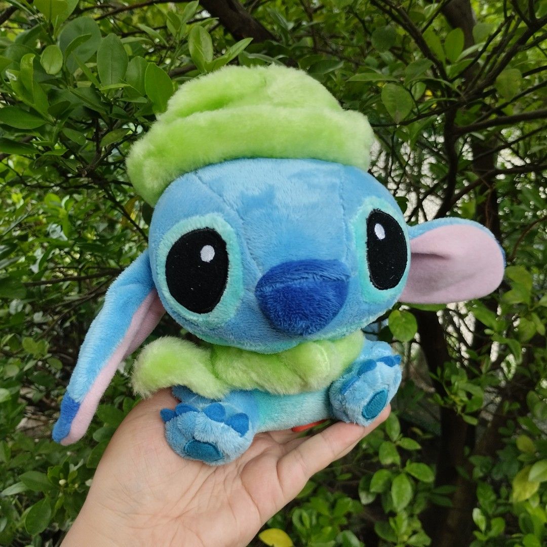 DISNEY Lilo & Stitch Winter Stitch Mini Plush, Hobbies & Toys, Toys ...