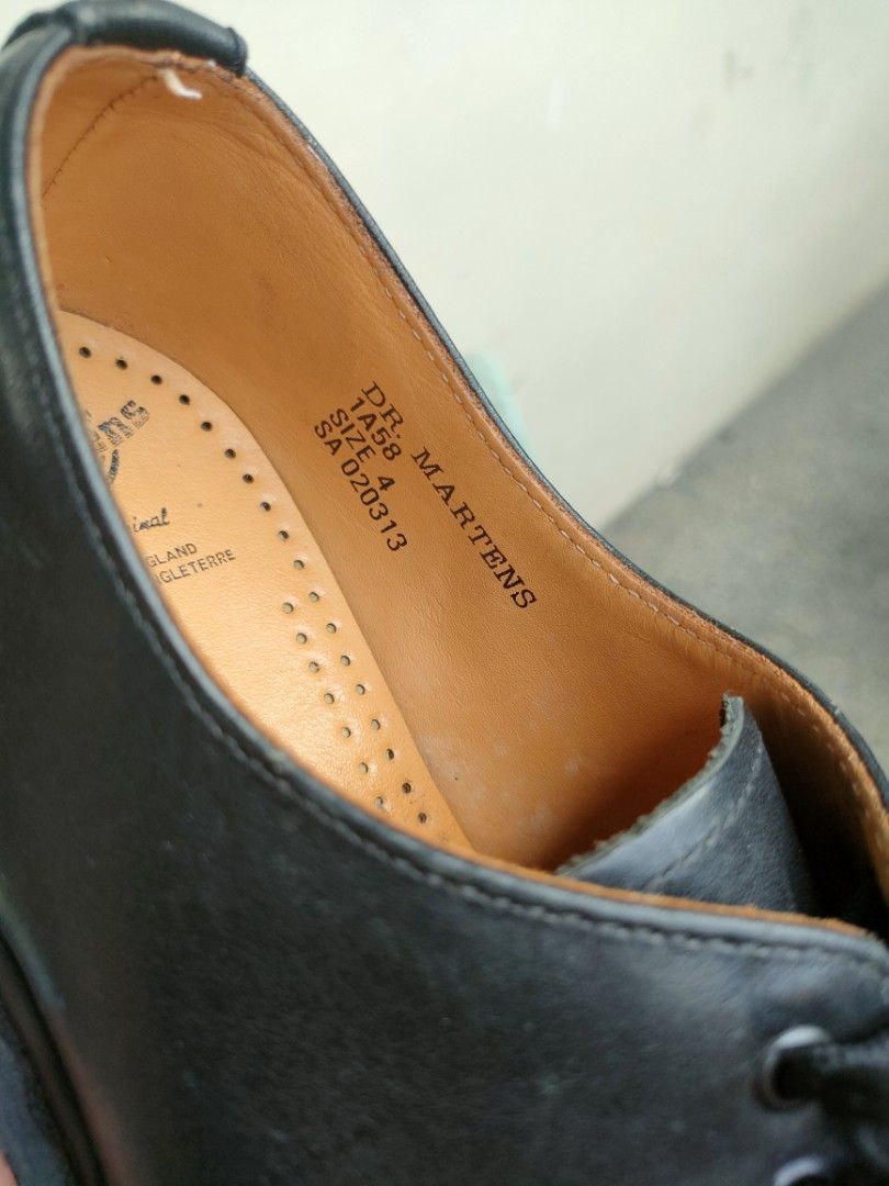 Dr. Martens 1461 Mono UK4 MIE, Women's Fashion, Footwear, Boots on Carousell