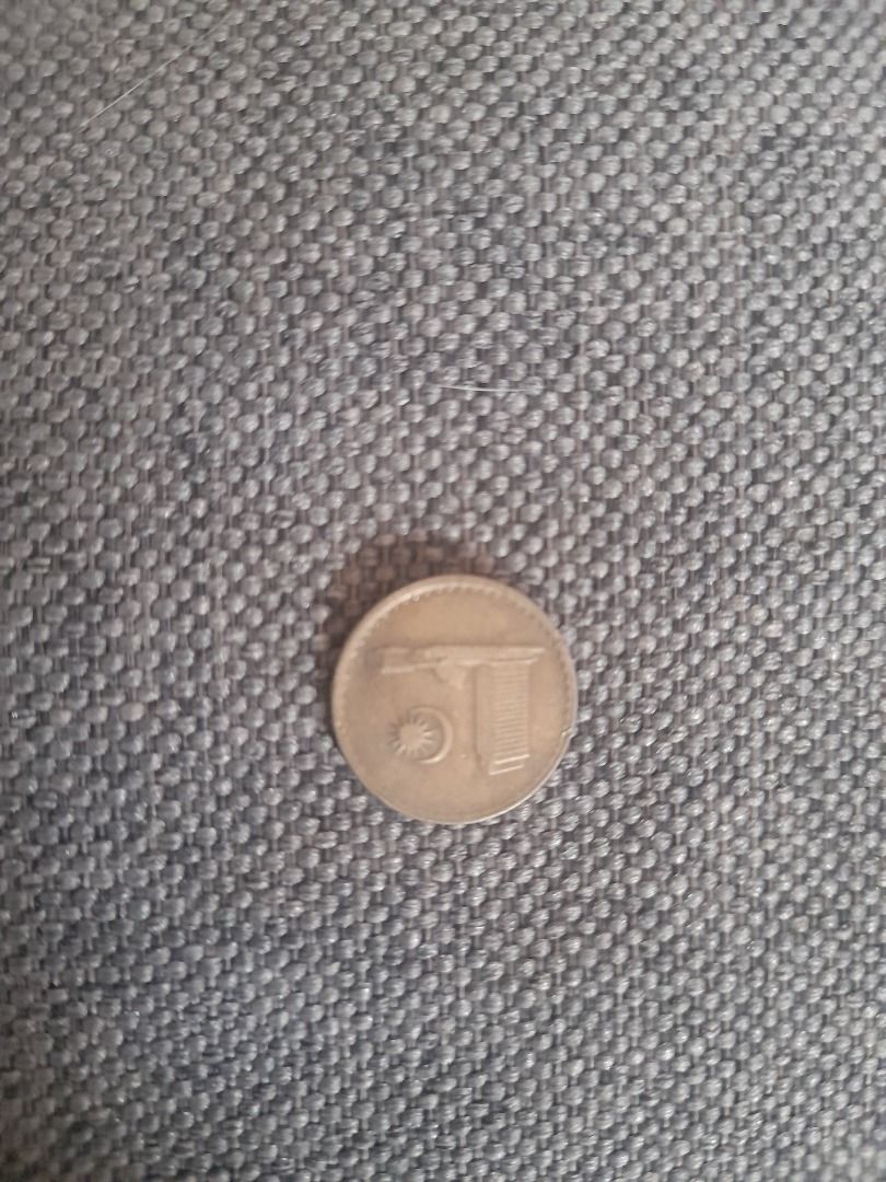 DUIT SYILING LAMA 5 SEN TAHUN 1980, Hobbies & Toys, Collectibles ...