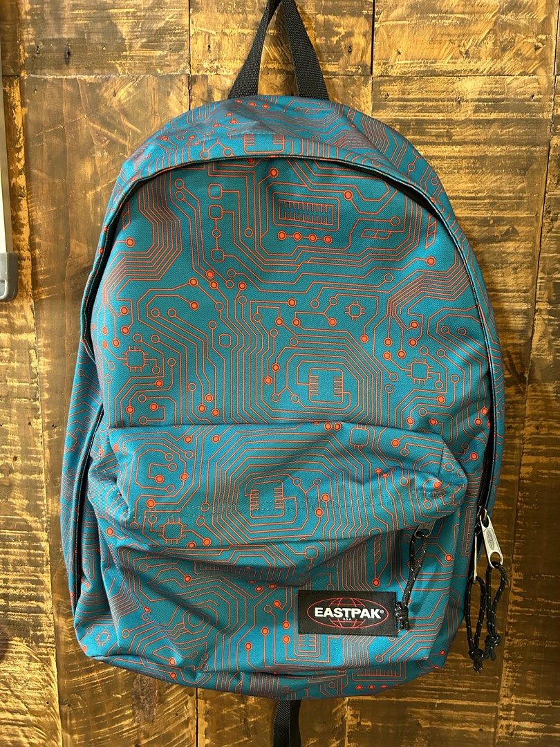 EASTPAK Backpack, Men's Fashion, Bags, Backpacks on Carousell