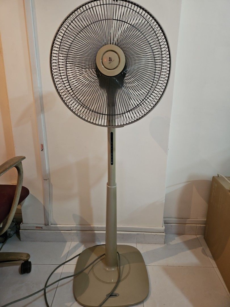 Electric Standing Fan Panasonic, Furniture & Home Living, Lighting ...