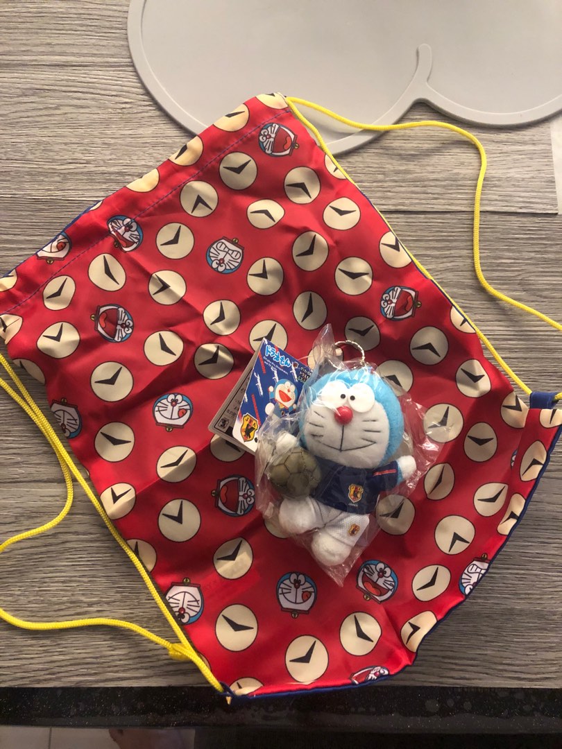 FREE TRACKED SHIPPING AND NEW AND UNUSED! Set of Doraemon 1996 JFA ...