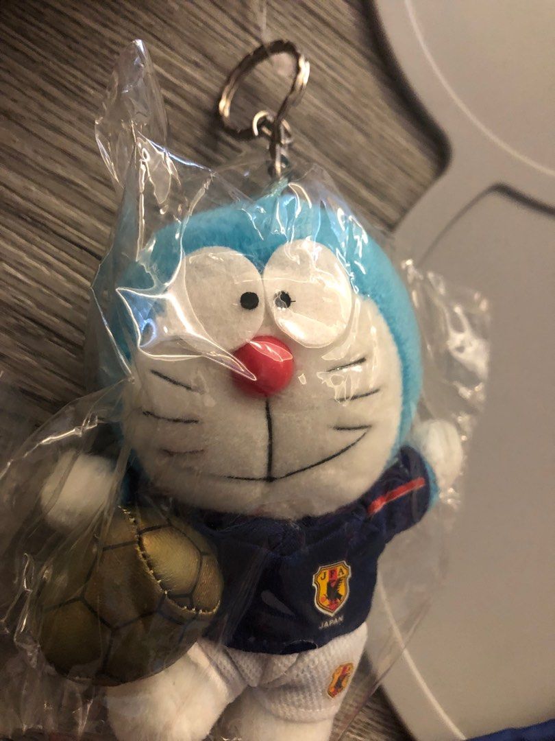 FREE TRACKED SHIPPING AND NEW AND UNUSED! Set of Doraemon 1996 JFA ...