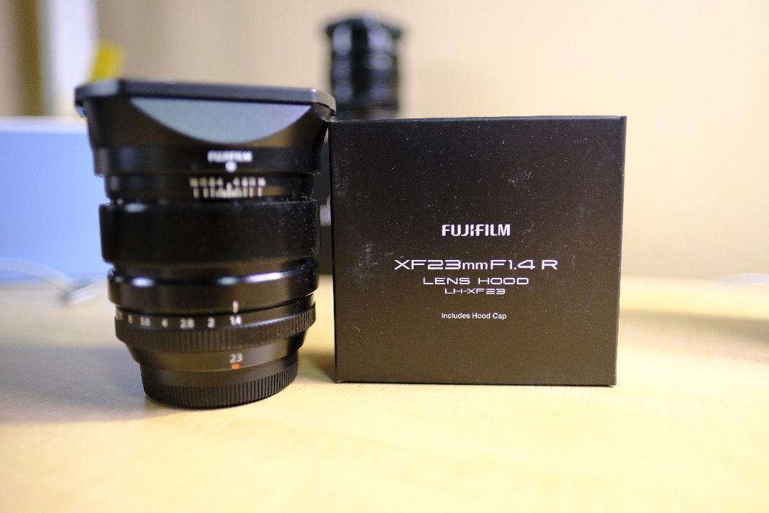 Fujifilm XF 23mm f1.4 R with LH-XF23-2 Lens Hood, Photography, Lens & Kits on Carousell