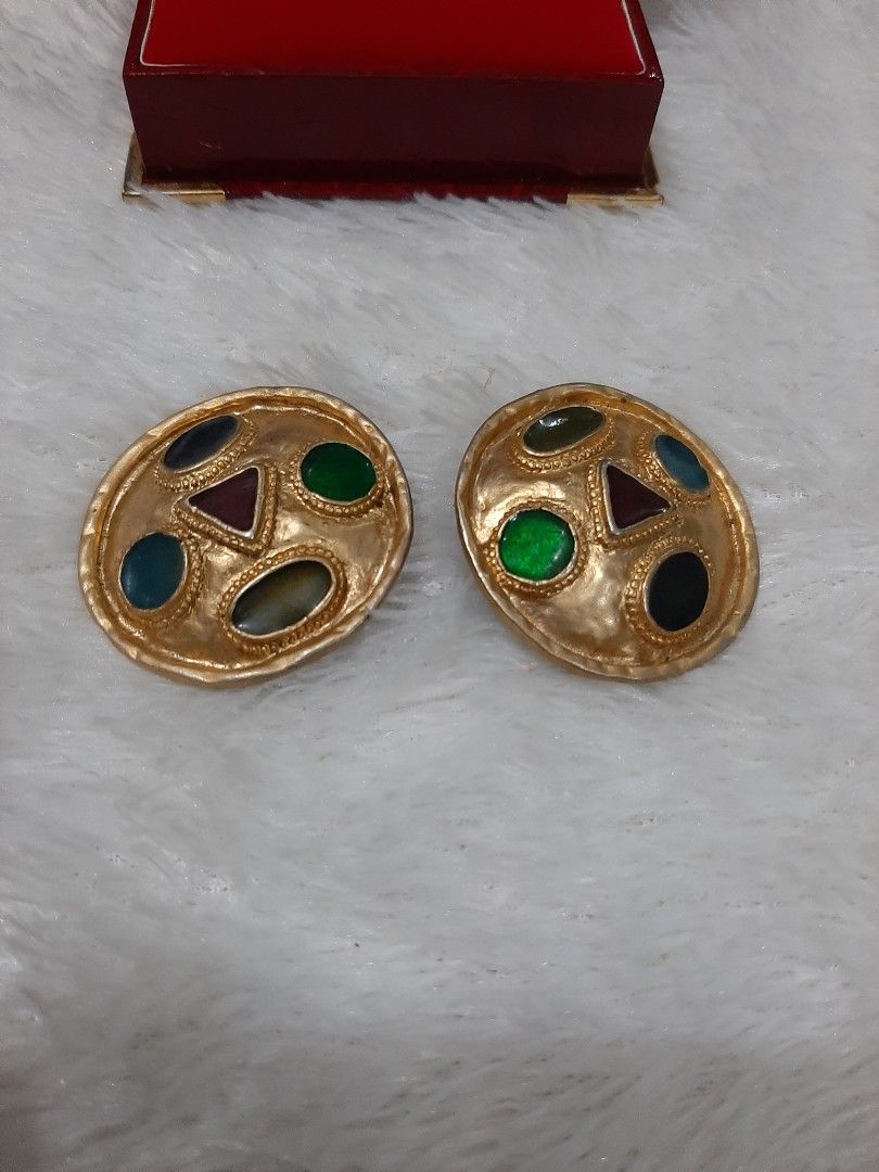 Giwang, Fesyen Wanita, Aksesoris di Carousell