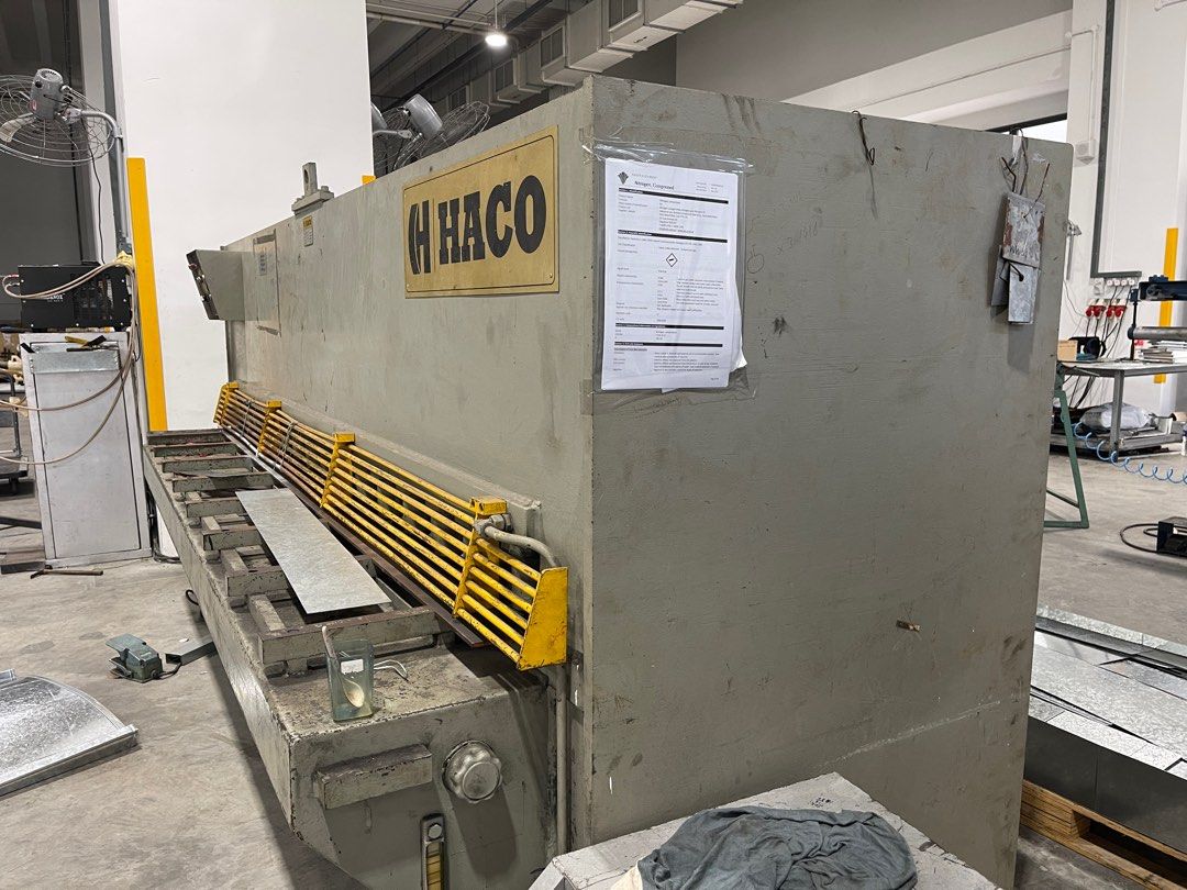 HACO Hydraulic Shearing Machine, Everything Else on Carousell