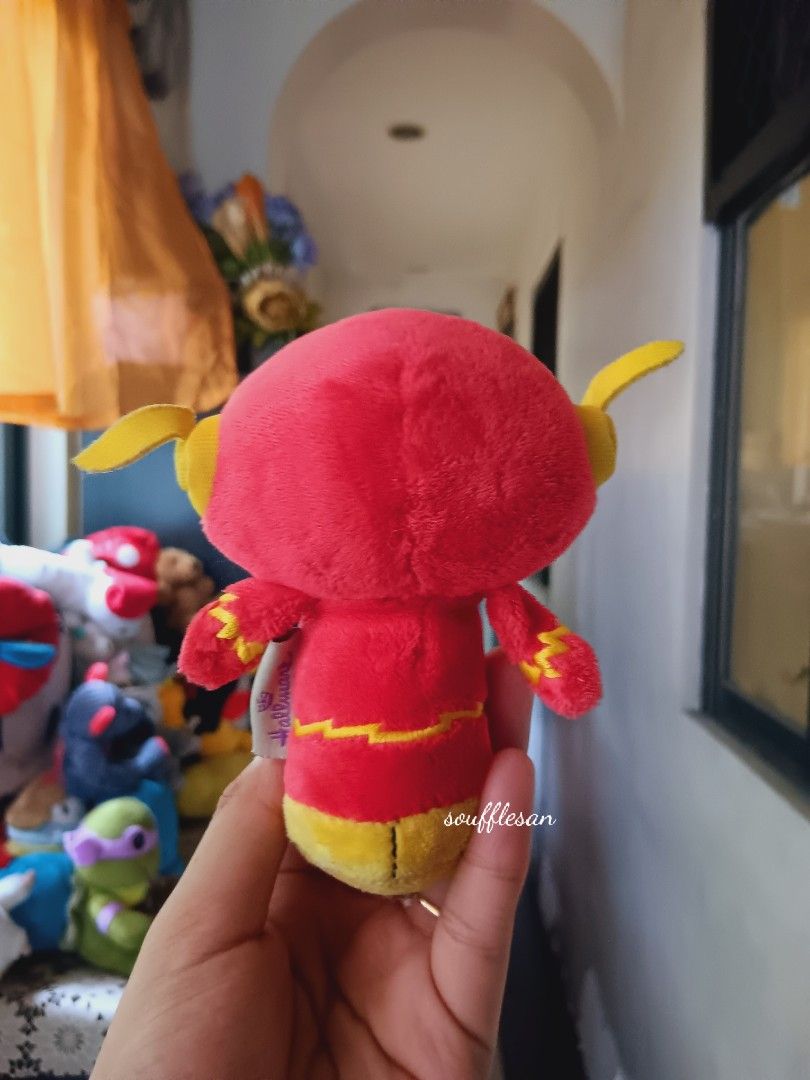 hallmark itty bitty marvel flash plush on Carousell