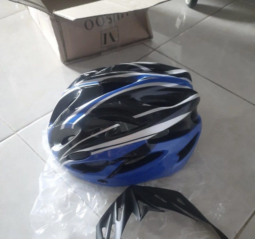 HELM SEPEDA Biru bagus, all size murah, Olah Raga, Sepeda di Carousell