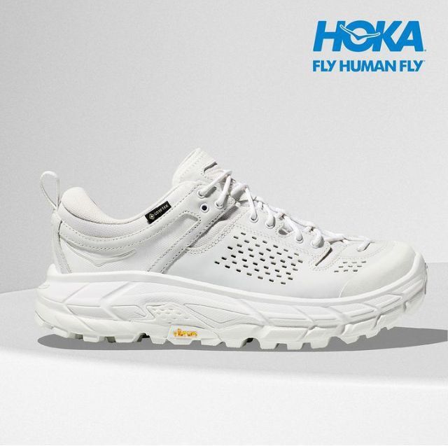 Hoka One One Tor Ultra Low lo Goretex White Nimbus Cloud jjjjound bodega jlal, 男裝, 鞋, 波鞋 - Carousell