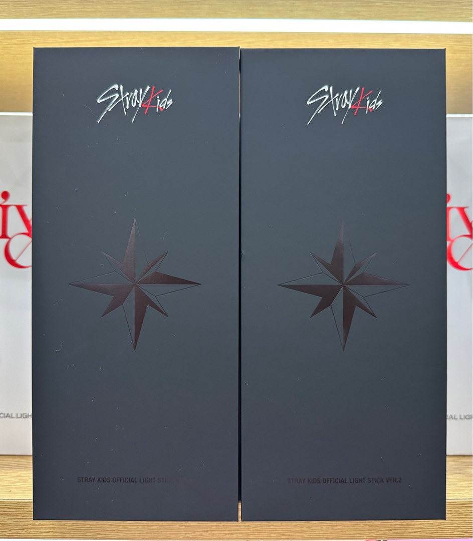 instock stray kids official lightstick version 2, Hobbies & Toys ...