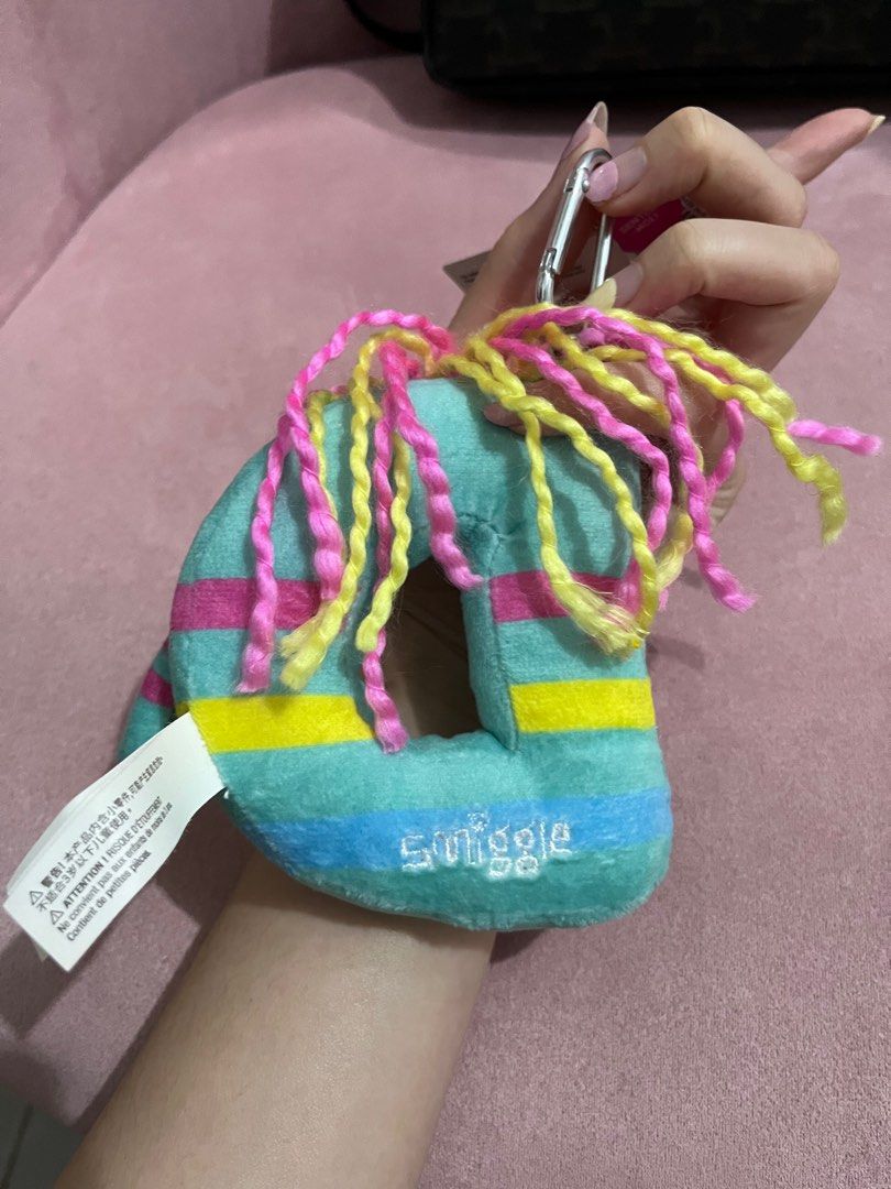 Keychain inisial SMIGGLE, Toys & Collectibles, Mainan di Carousell