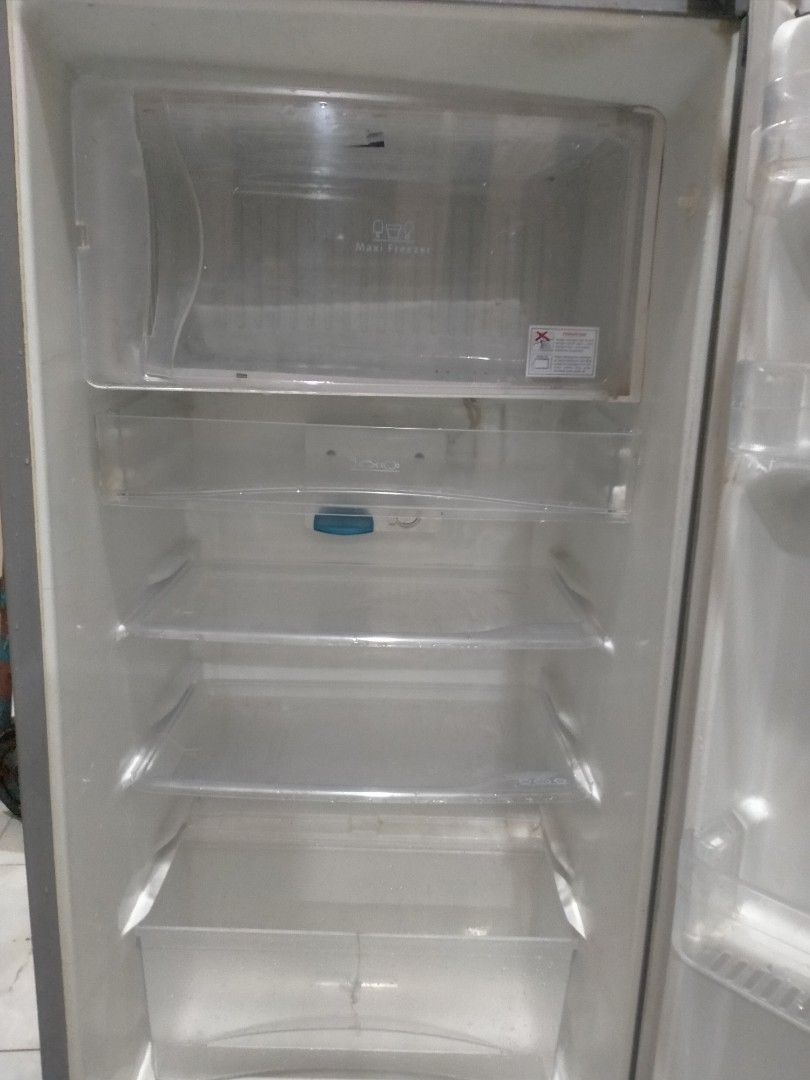 kulkas 1 pintu toshiba, Kitchen & Appliances di Carousell